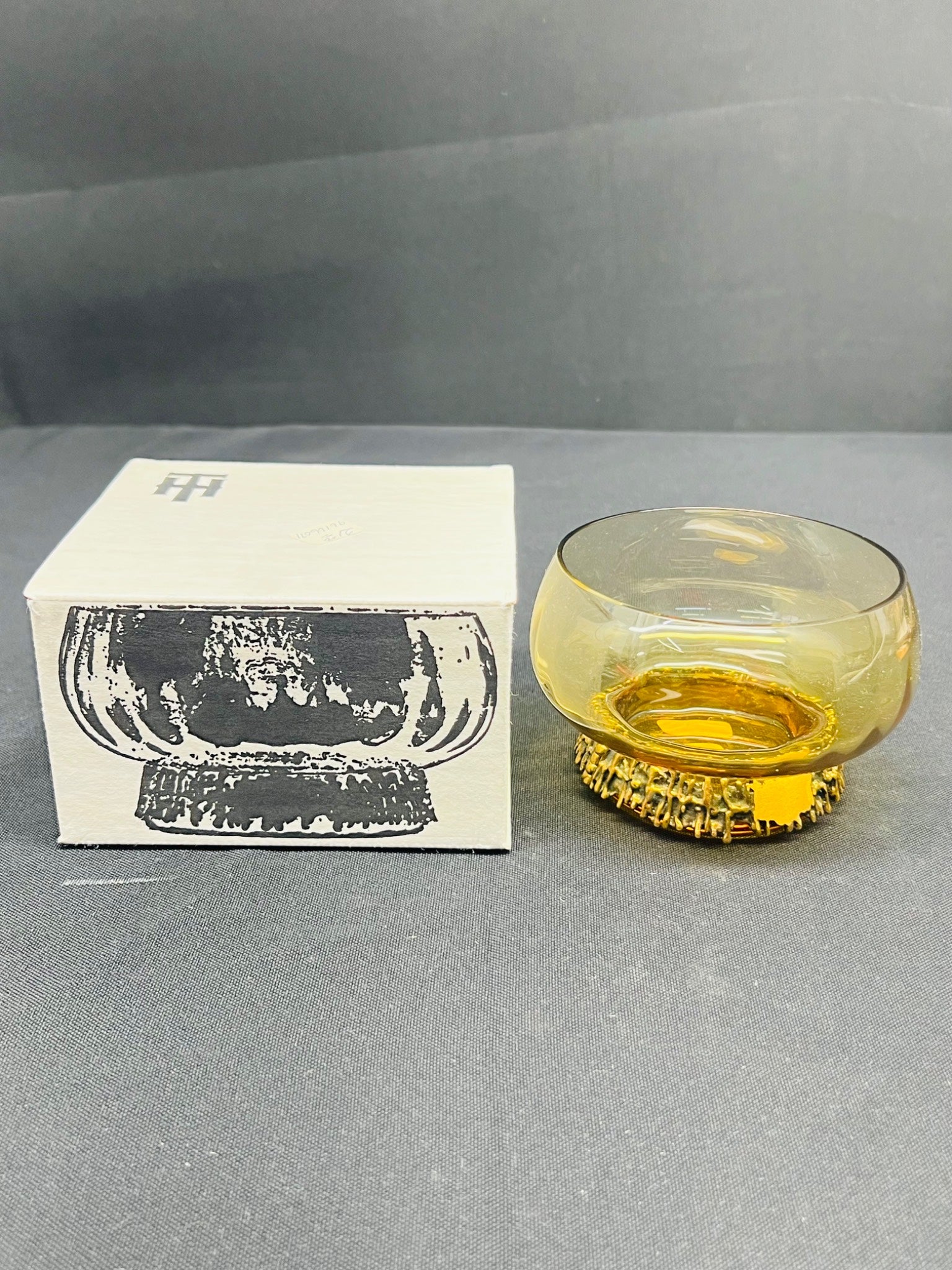 Turun Hopea Finland Amber Large Glass Goblet – Thunder Bay Estate Sales